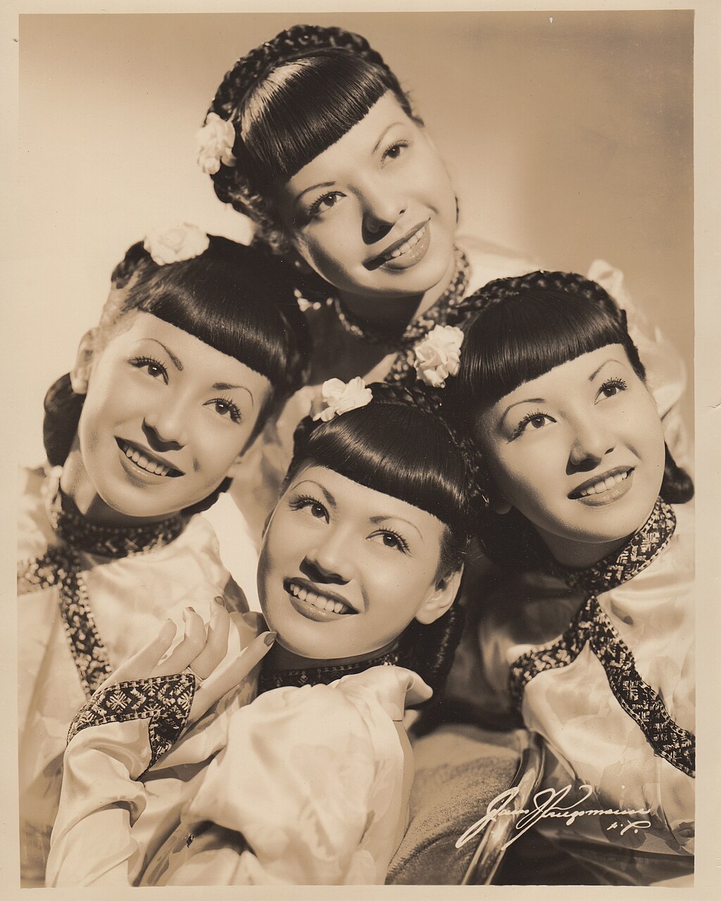 25 Songs: Kim Loo Sisters, "Gee! The Jeep Jumps!" - The Music of Asian ...